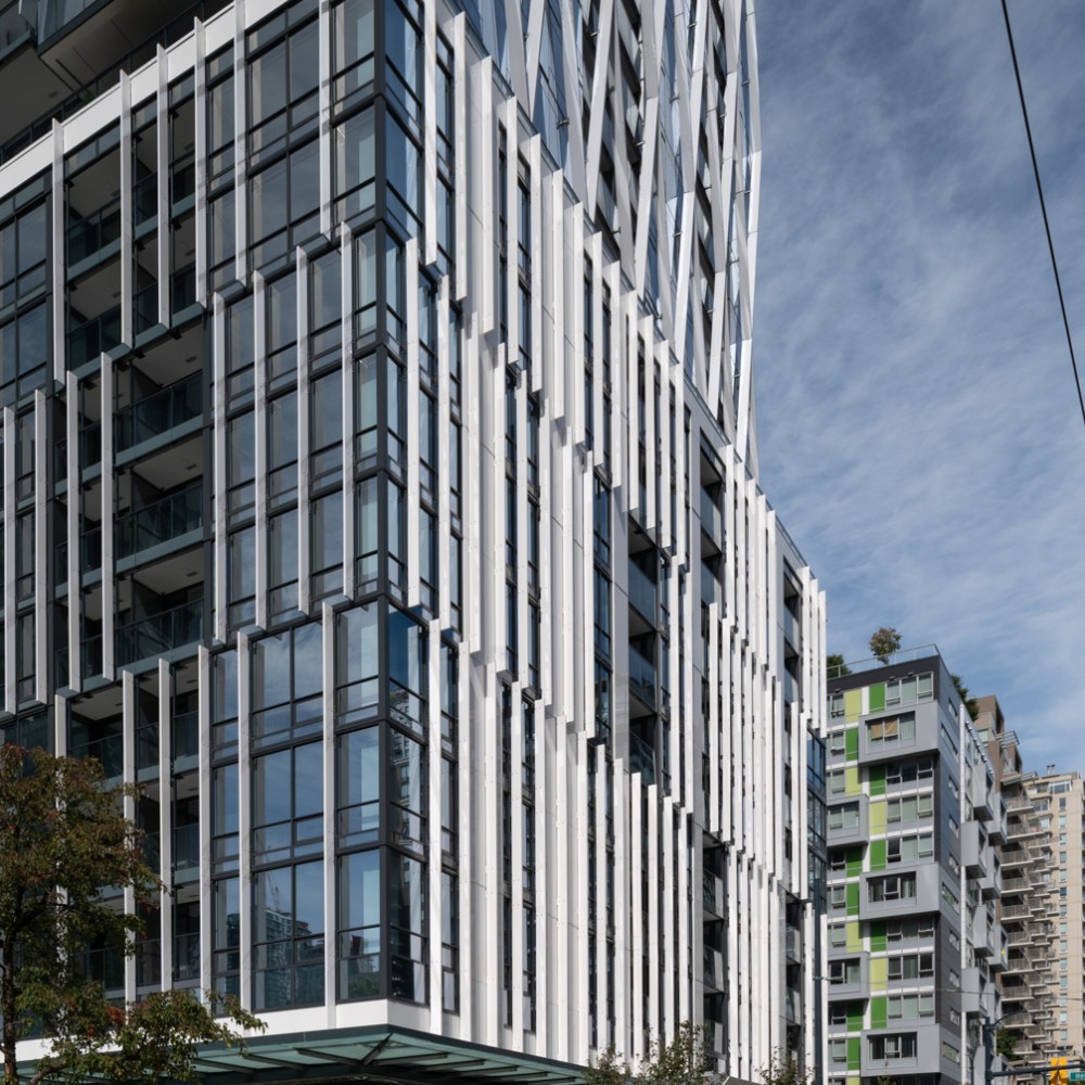 Canadian Architect Features 8X ON THE PARK - Brenhill